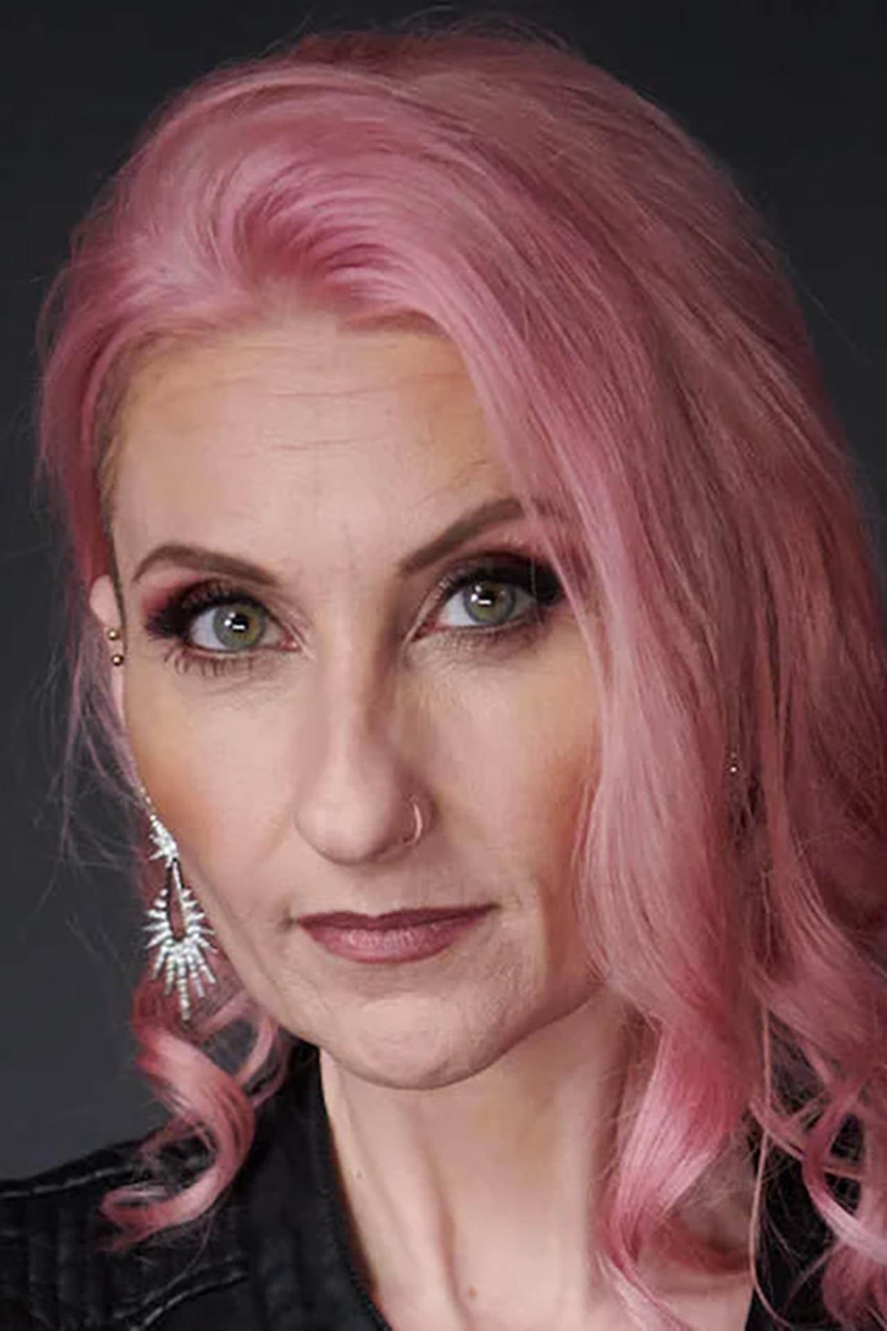 Alina Burroughs's Instagram, Twitter & Facebook on IDCrawl